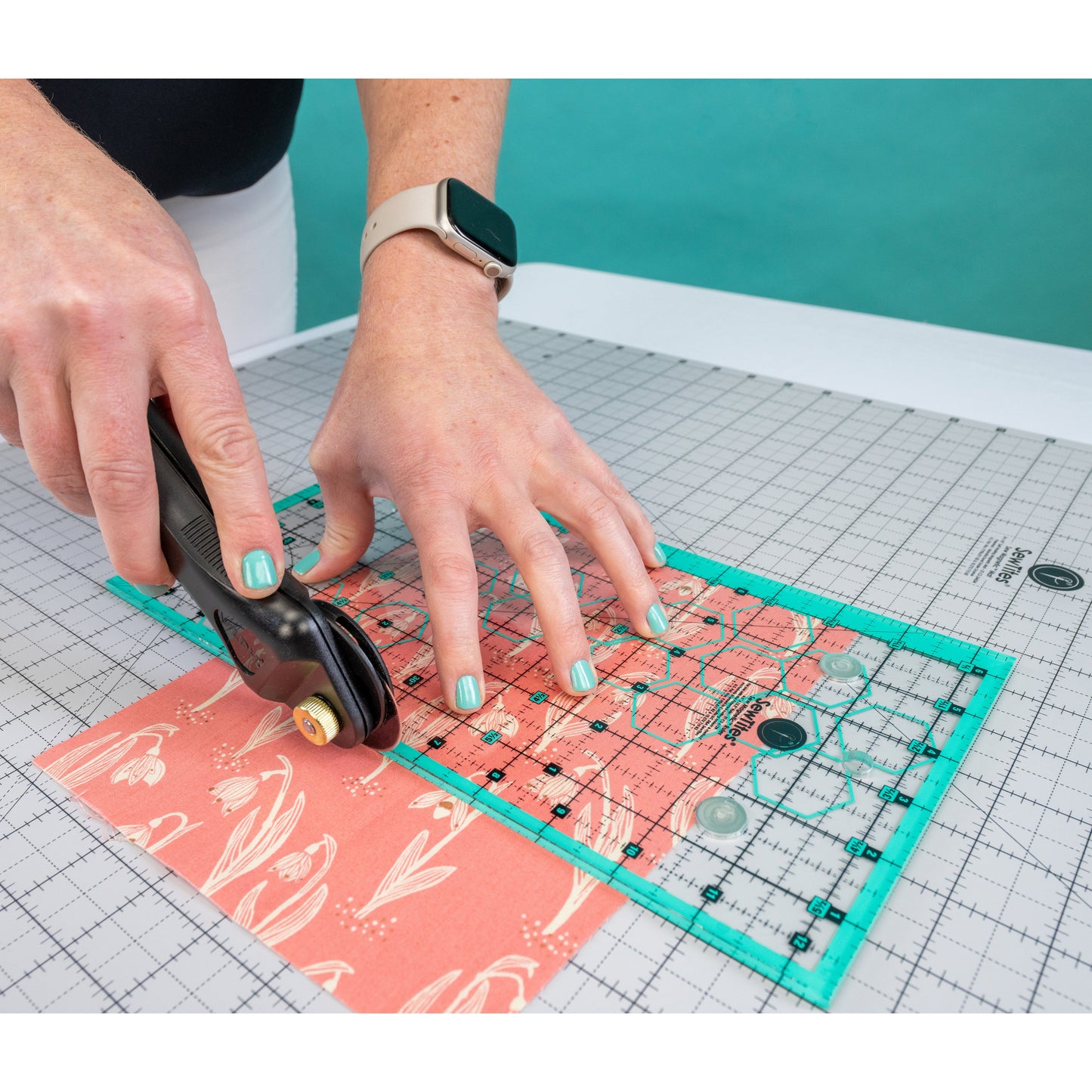 Sew Magnetic 6.5" x 12.5" Ruler – Crinkle Dreams